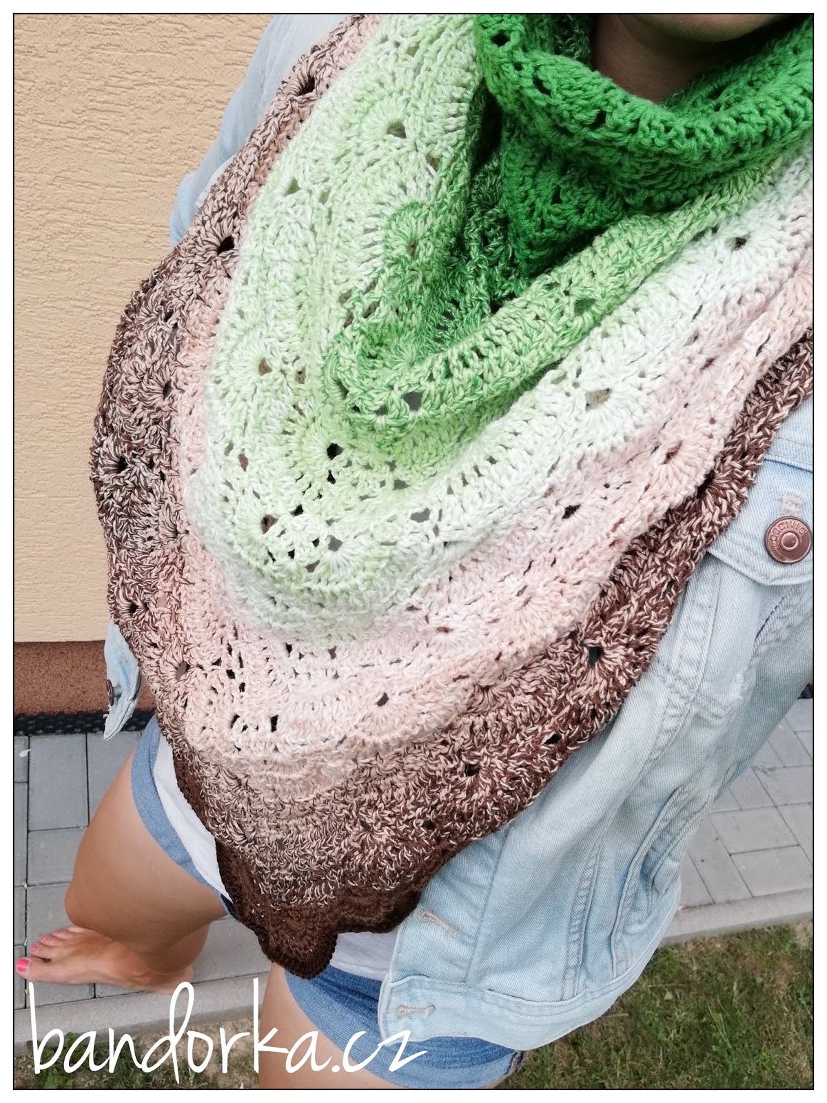bandorka: Háčkovaný šátek