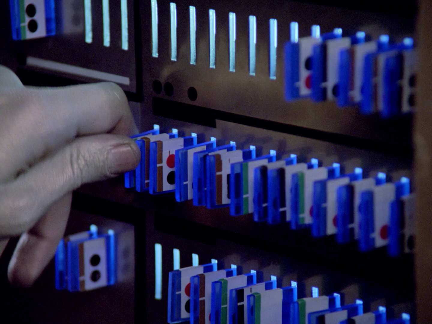 JIMSMASH ! ! !: STAR TREK ISOLINEAR CHIP USB DRIVE