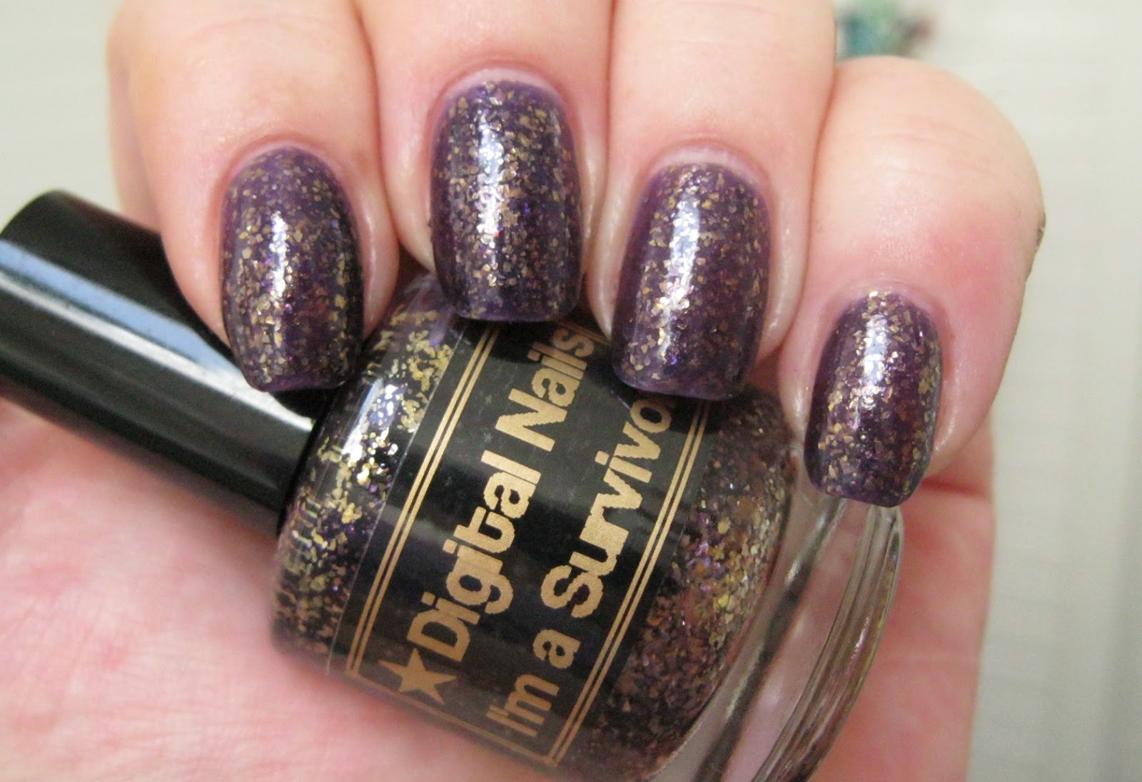 Lacquer Slacker Liz: Digital Nails I'm a Survivor