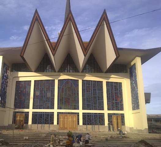 Jesus Vision: Mazishi ya Cardinal Rugambwa Mjini Bukoba katika kanisa ...