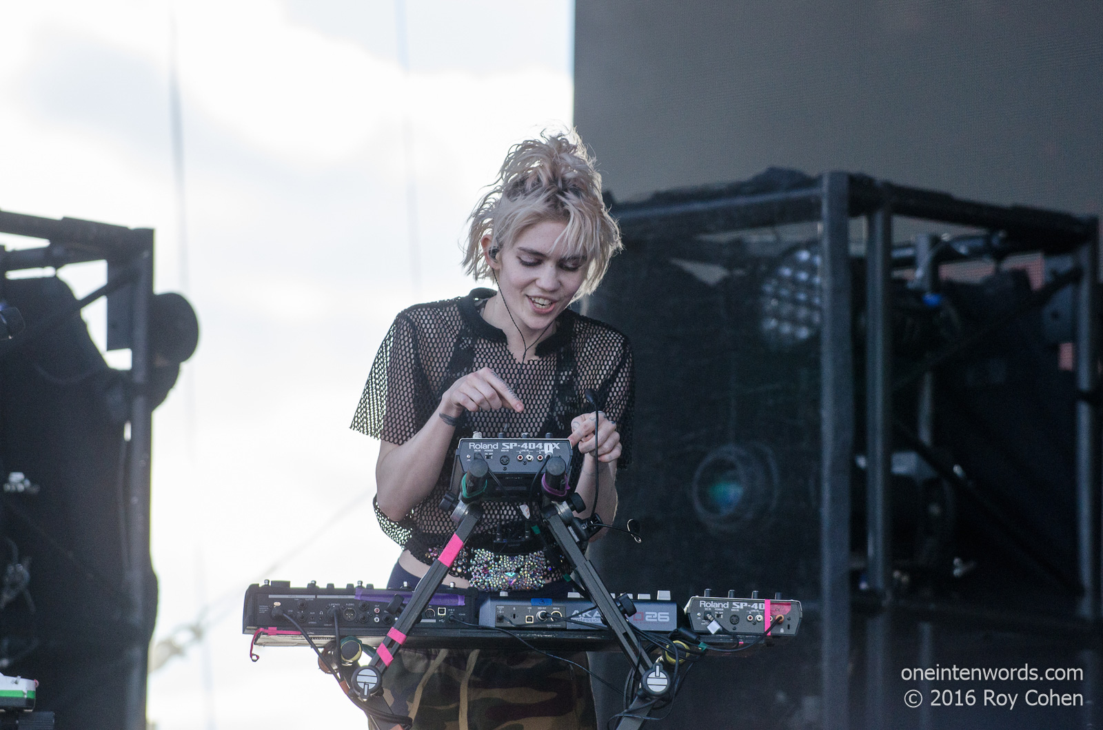 one in ten words: Bestival Toronto 2016: Day 2: Grimes - Concert Pictures