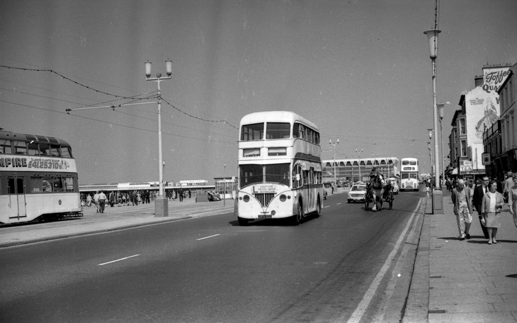 Fylde Bus Blog: Caution - Driver Under Instruction