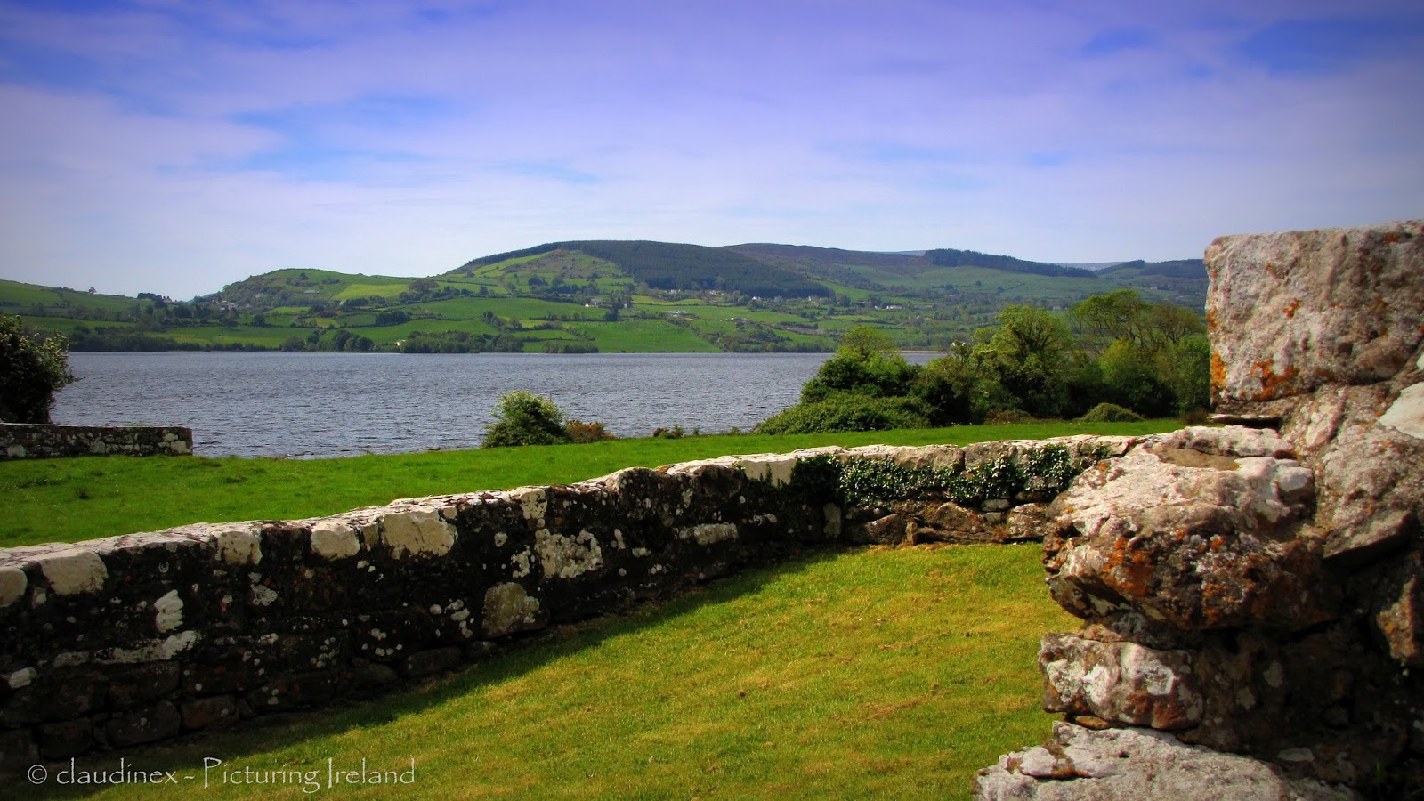 Picturing Ireland : Inis Cealtra, the "Holy Island" in Lough Derg, Co ...