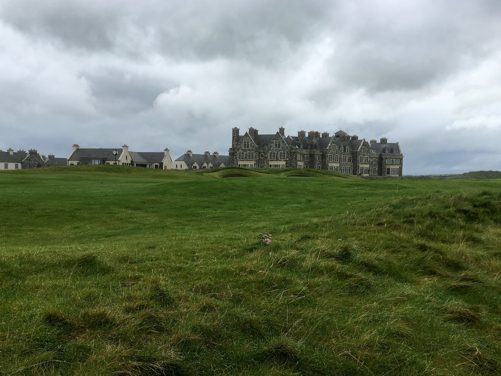 Gravel Beach: Doughmore Beach
