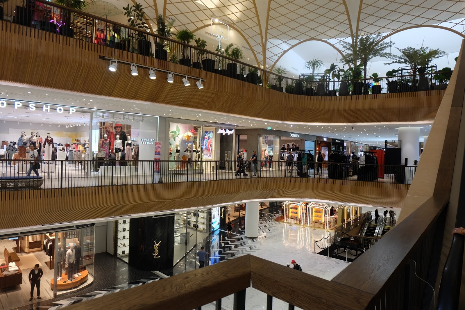 Kee Hua Chee Live!: CENTRAL PHUKET MALL IS NOW A YEAR NOW WHILE ITS ...