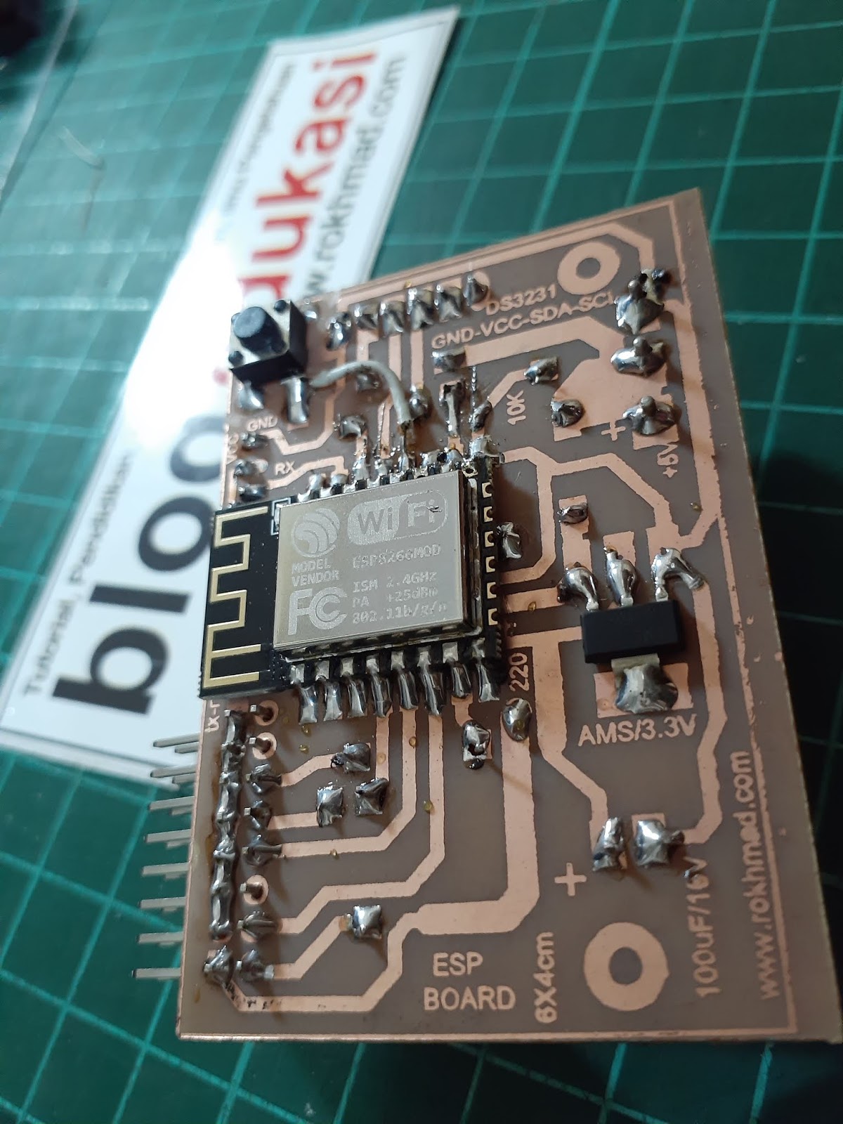 Membuat PCB mini Jam Sholat Digital P10 dengan modul ESP 8266 12-F ...