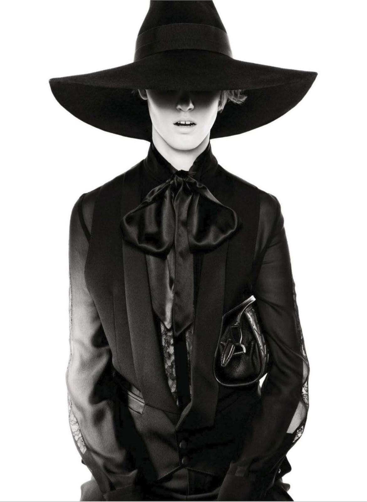 power chic: erin macdonald by nelson simoneau for elle canada april ...