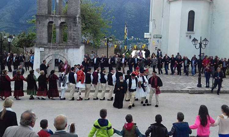 ROMIANEWS: Αναβίωση του εθίμου του "Καγκελάρη από τον Σύλλογο Ηπειρωτών ...