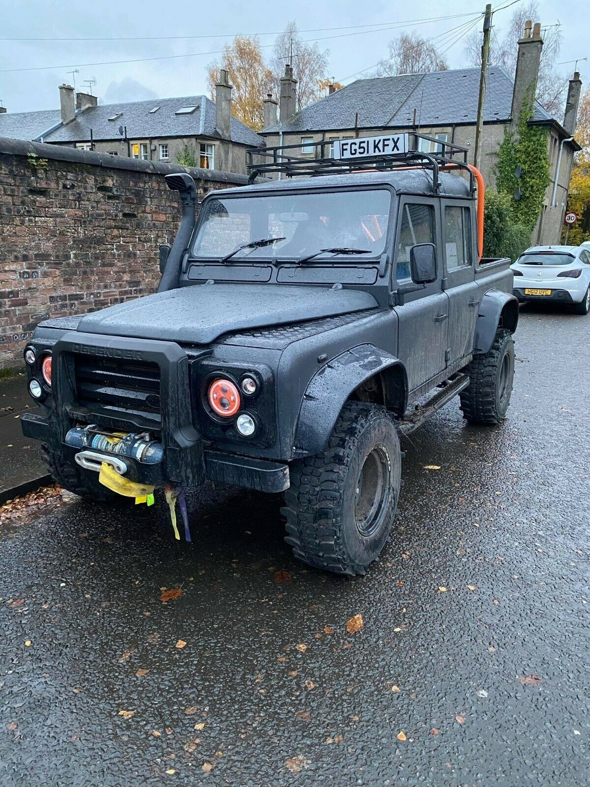 Landrover Defender: Land rover defender crew cab td5 2001 Spectre
