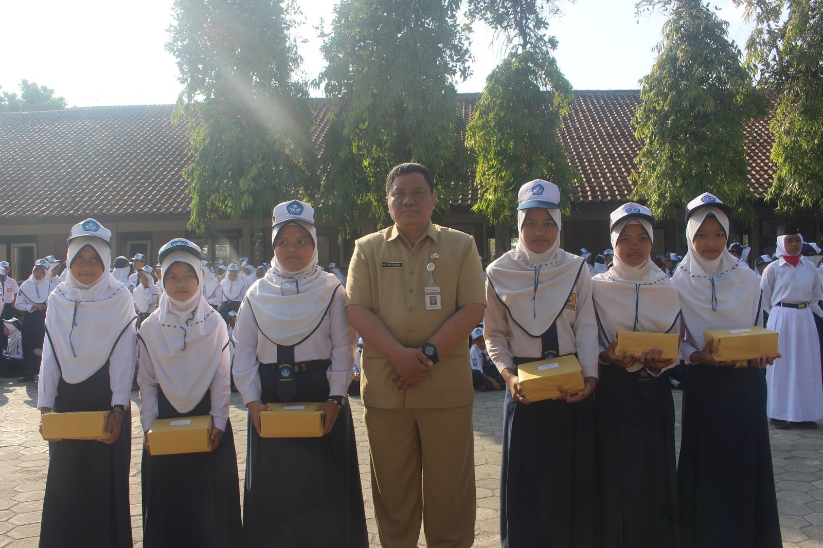 ENAM PEMUSTAKA TERAKTIF PERPUSTAKAAN SUKMA MENDAPATKAN HADIAH MENARIK ...