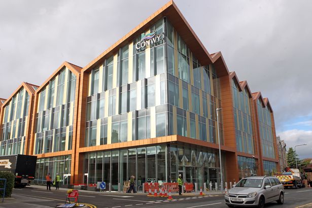 Colwyn Bay Life: Colwyn Bay...The Original Town Hall Before The Awful New Carbuncle Council Offices!