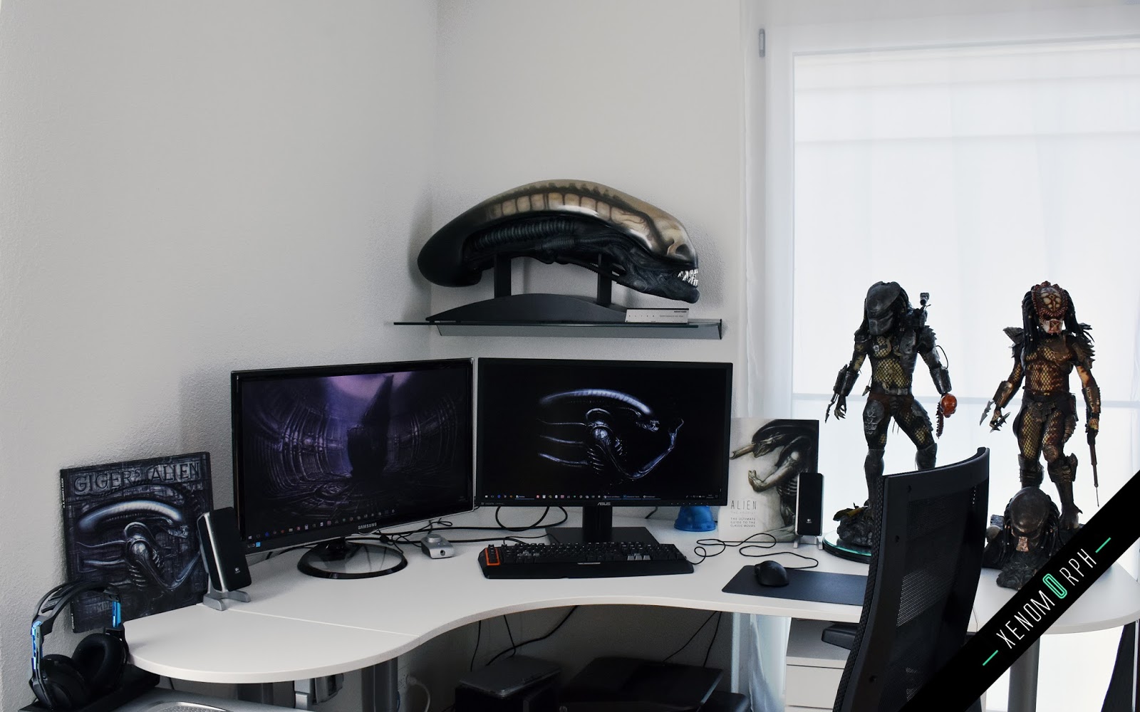 Coolprops Alien 1 Life-Size replica prop bust - approved by H.R. Giger ...