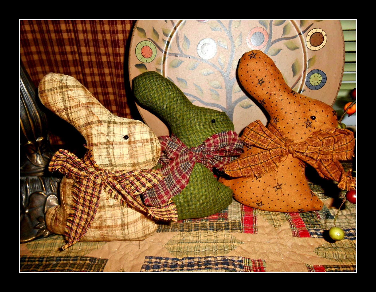 KKL Primitives Selling Blog: PRIMITIVE STYLE FABRIC BUNNIES - SOLD