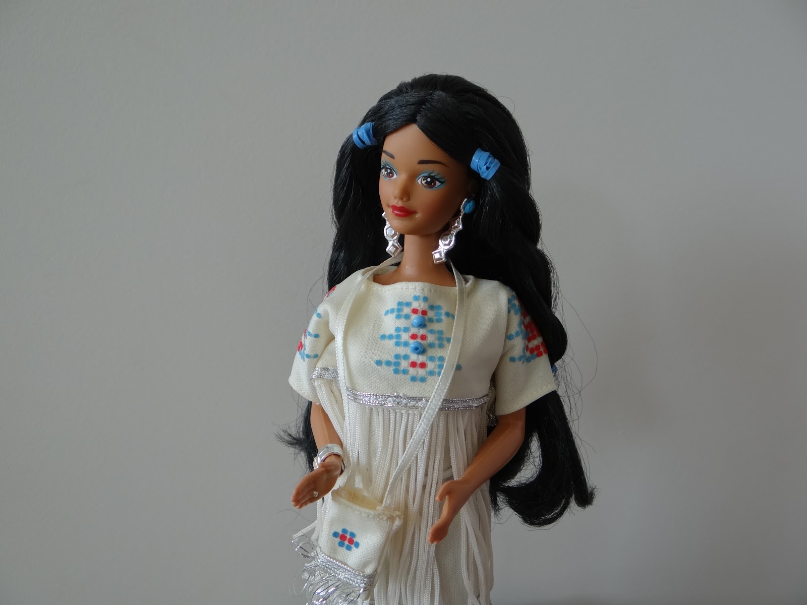 Coffee and Dolls PL: Dolls of the World Native American Barbie 1992 ...