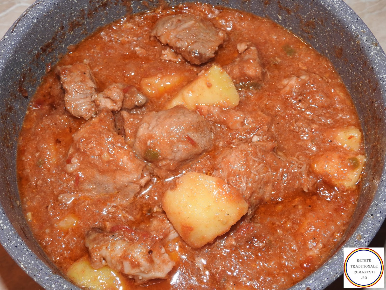 Tocana de porc reteta | Retetetraditionaleromanesti.ro