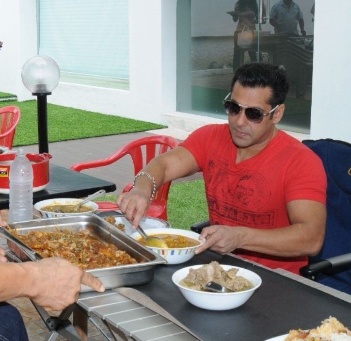 Info Zone Kit: Salman Khan loves Chinese food Info Zone Kit: Salman Khan loves Chinese food