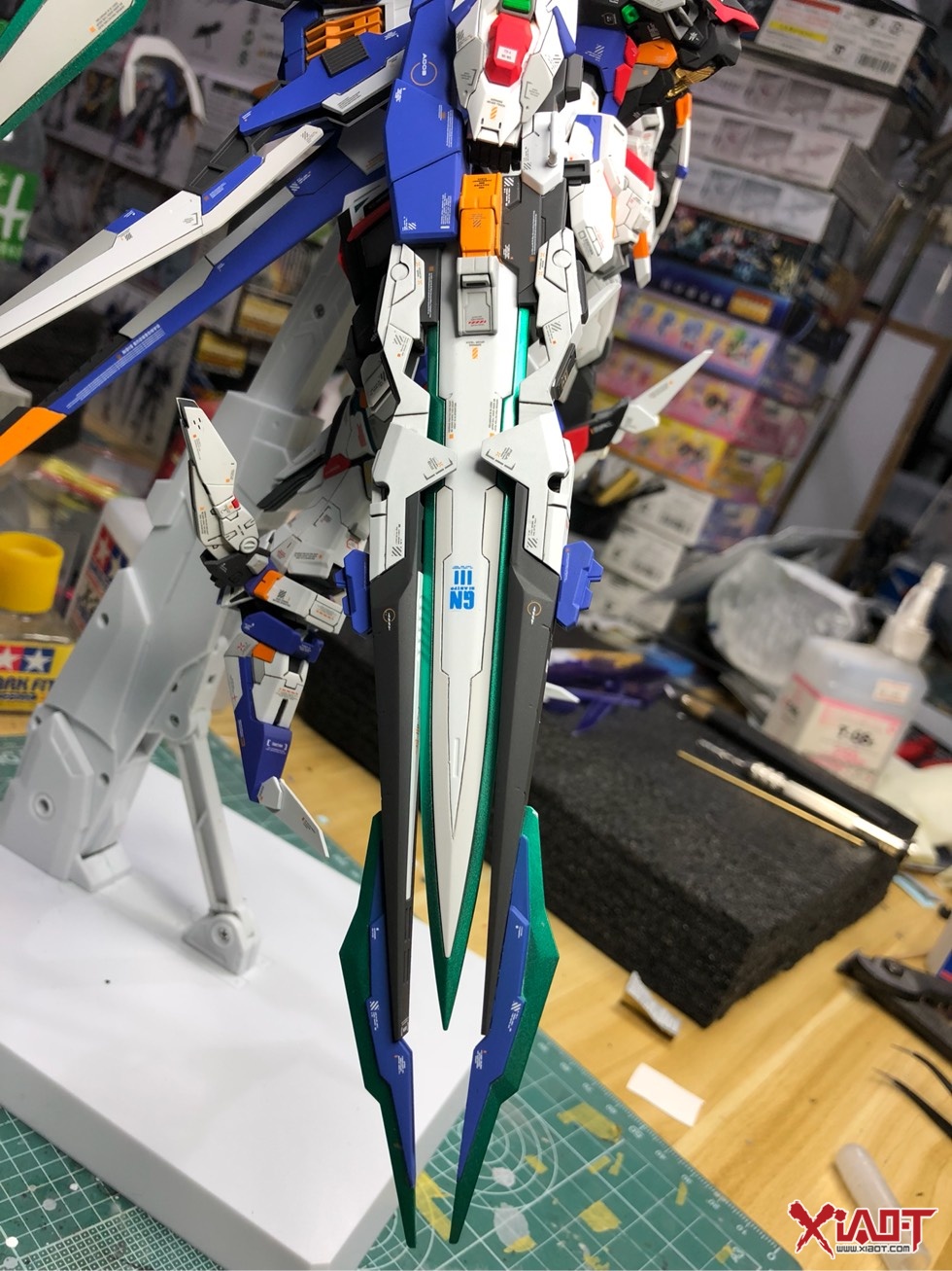 Custom Build: 1/100 Assault Freedom Gundam