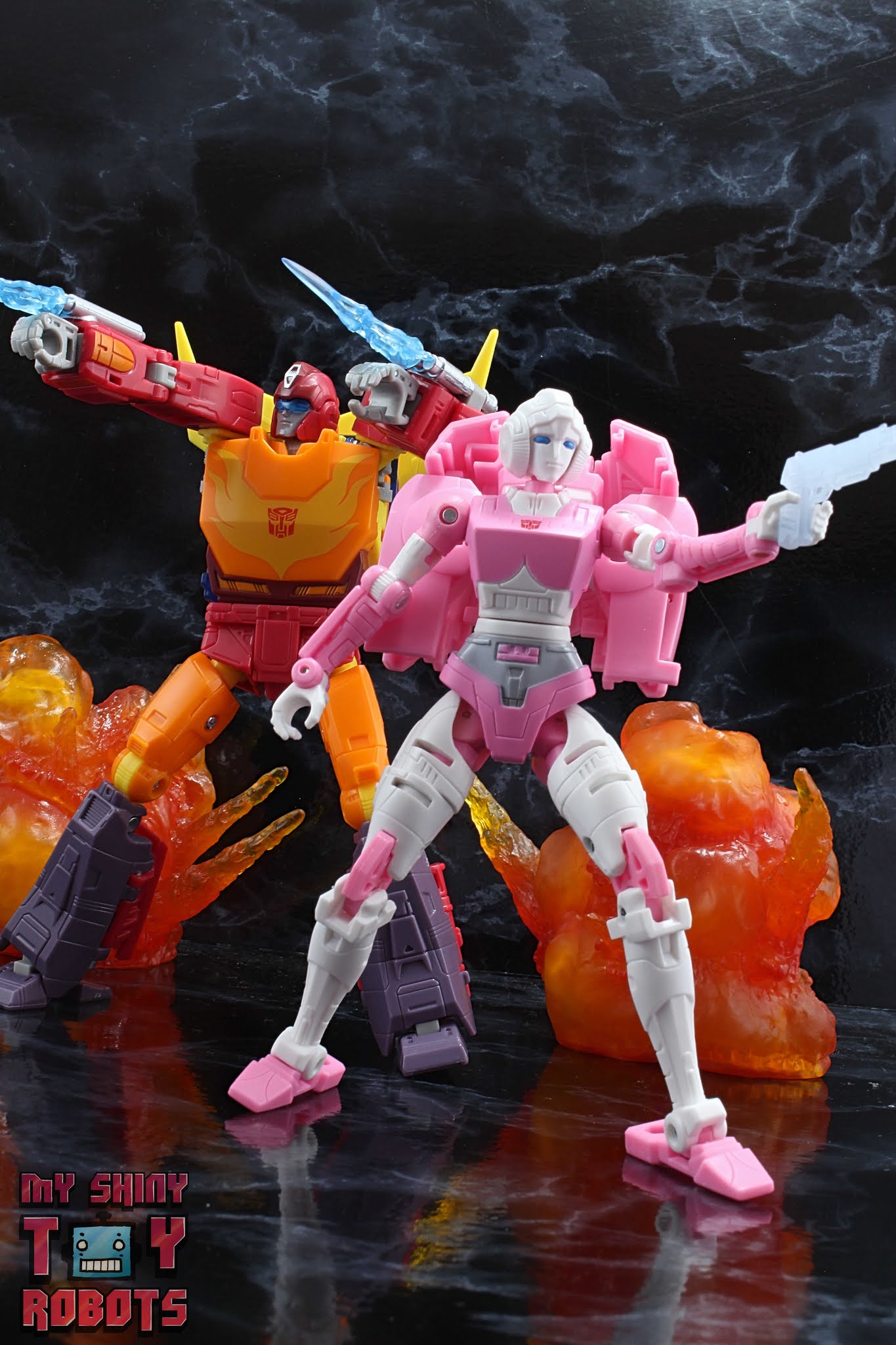 My Shiny Toy Robots: Toybox REVIEW: Transformers Studio Series 86 Hot Rod