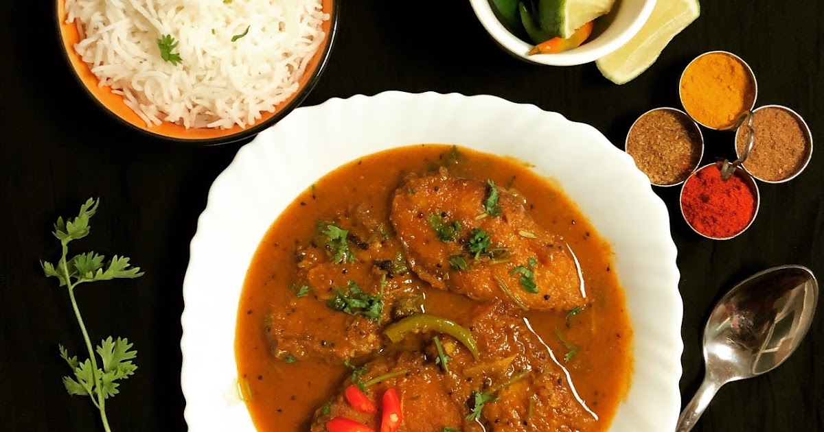 Bethica's Kitchen Flavours: Rui Macher Jhol (Bengali Fish Curry)