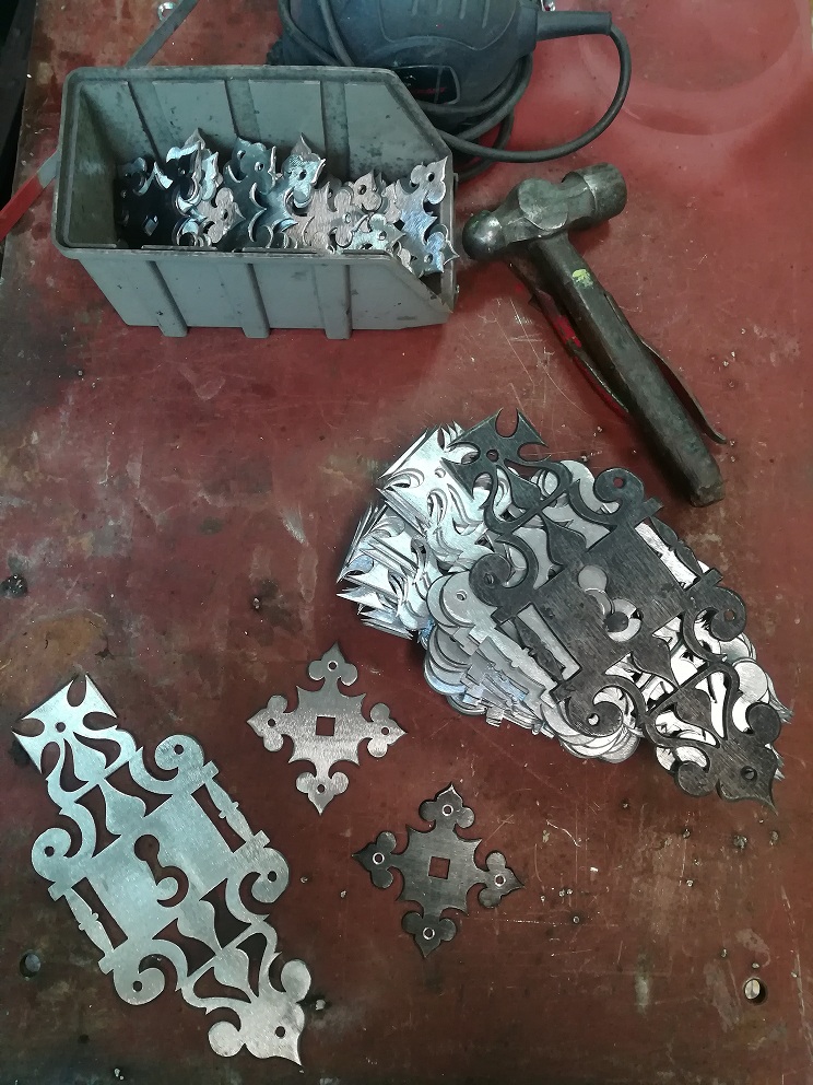 Reapte: Ferragens Antigas Em Ferro