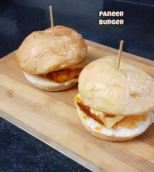 Spicy Paneer burger | Quick paneer burger | Paneer burger recipe ...