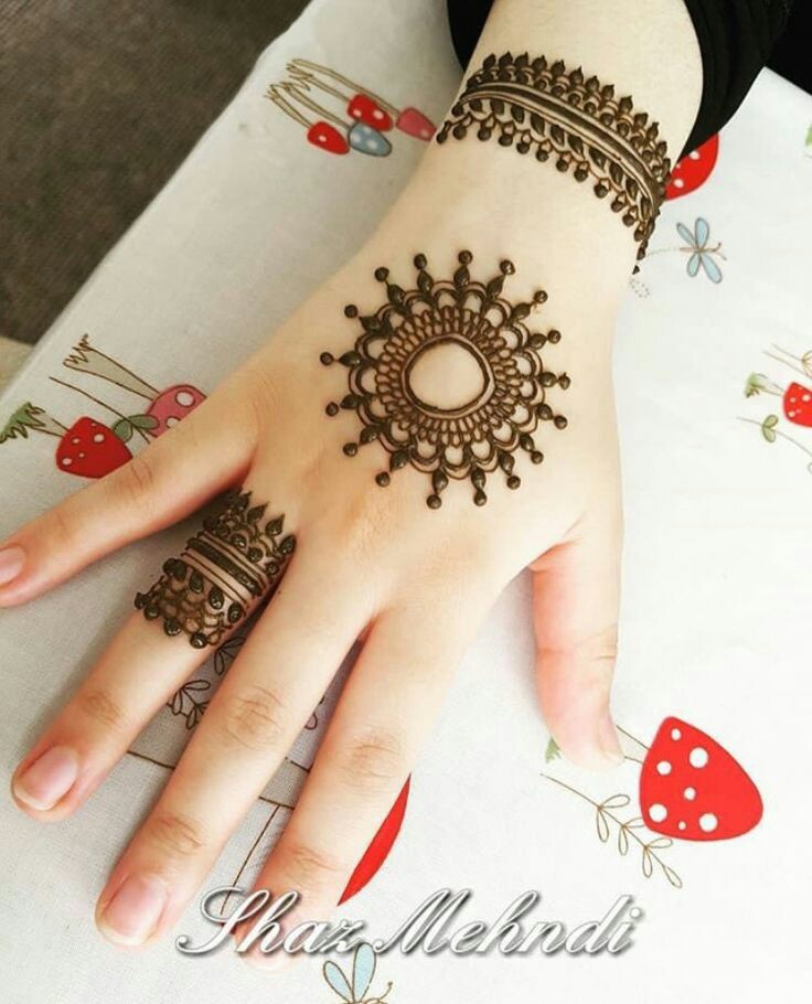 Beautiful And Awesome Tikki Mehndi Designs For Girls