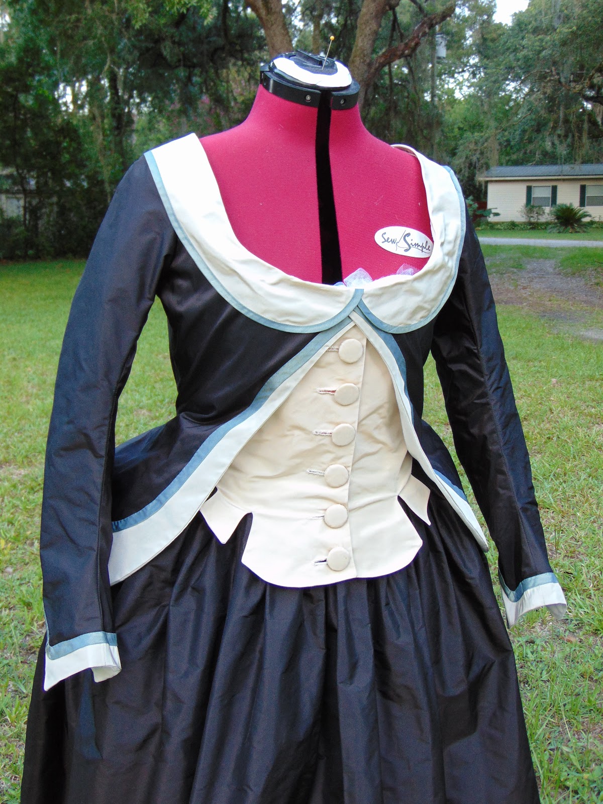 The Antique Sewist: Caraco a la Polonaise - 1770s Jacket