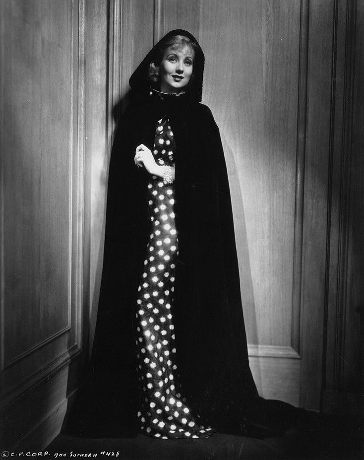 It's The Pictures That Got Small ...: THE FRIDAY GLAMOUR 15!