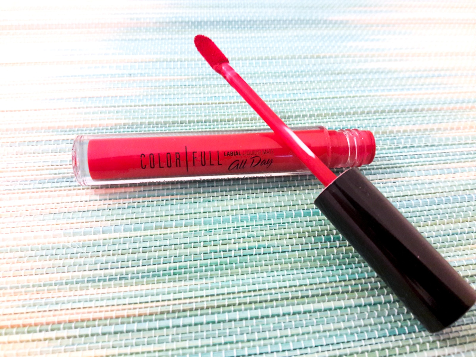 Reseña: Labiales Matte de Fuller Cosmetics - Sol Naddeo