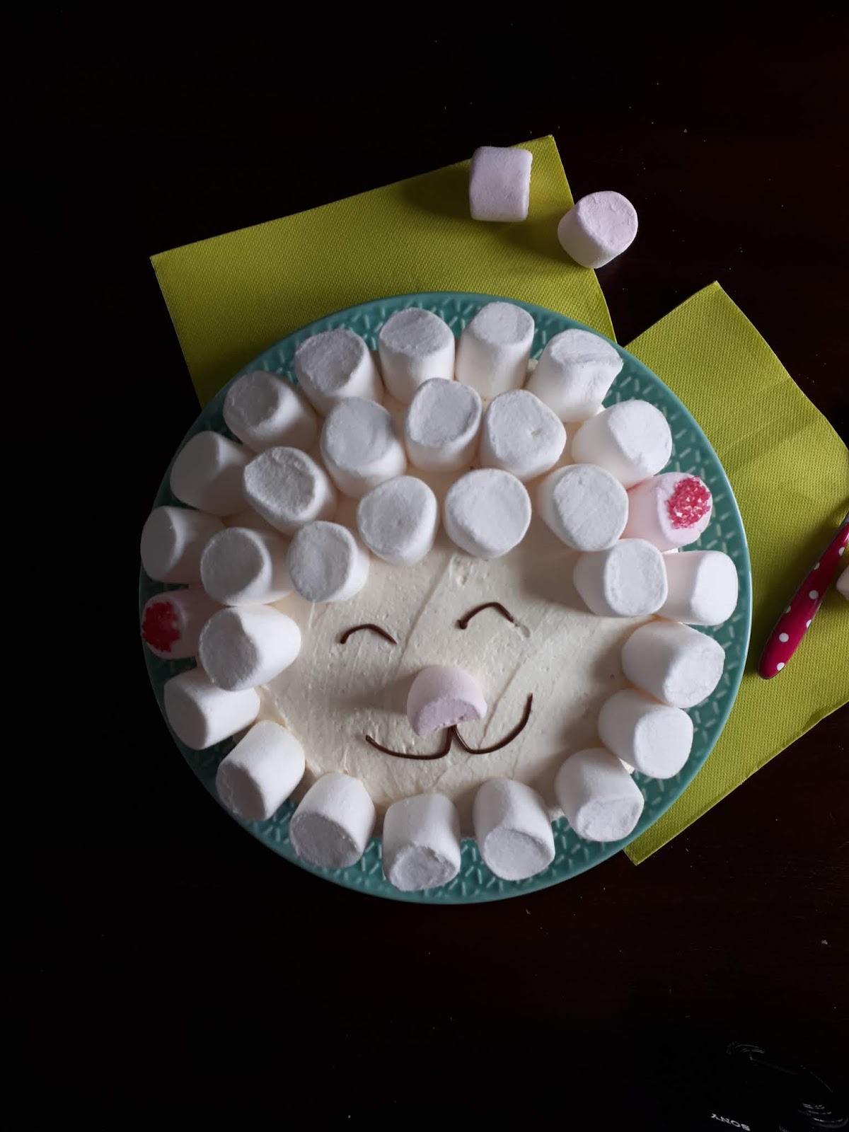 LES PETITS DELICES D'UNE MAMAN PRESSEE: Gâteau mouton #pâques