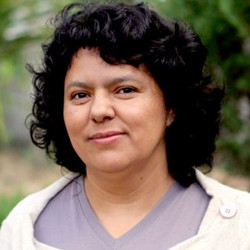 MUJERES QUE HACEN LA HISTORIA - BREVES BIOGRAFIAS: Siglo XX - Berta Cáceres