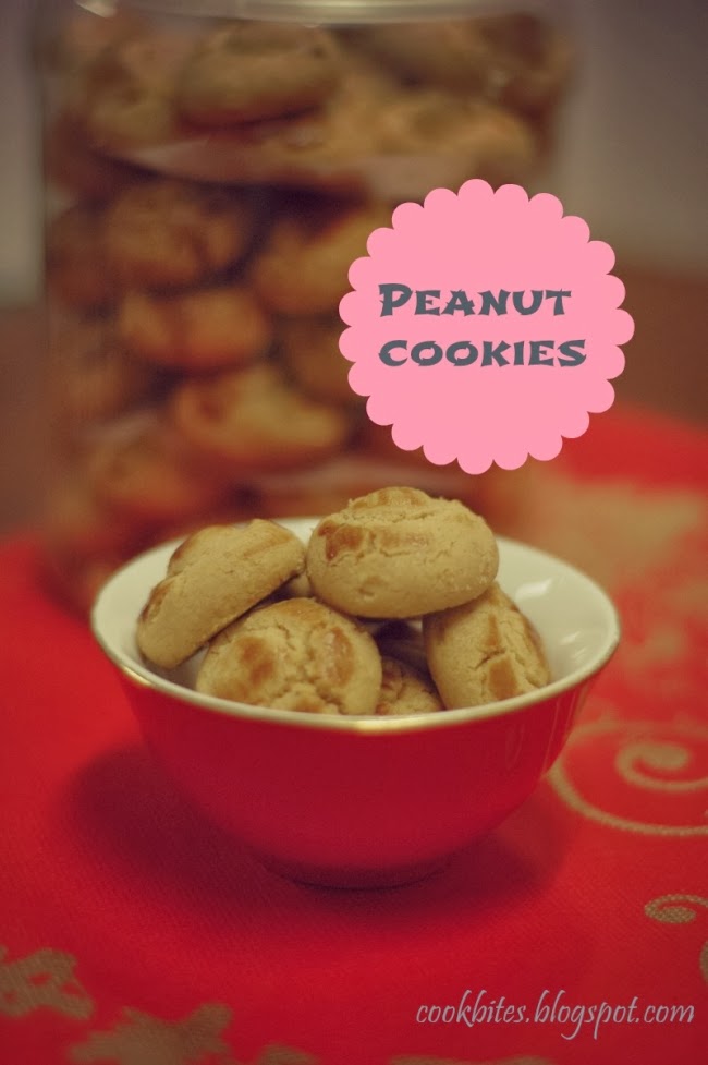 My Lil Kitchen: Traditional Peanut Cookies