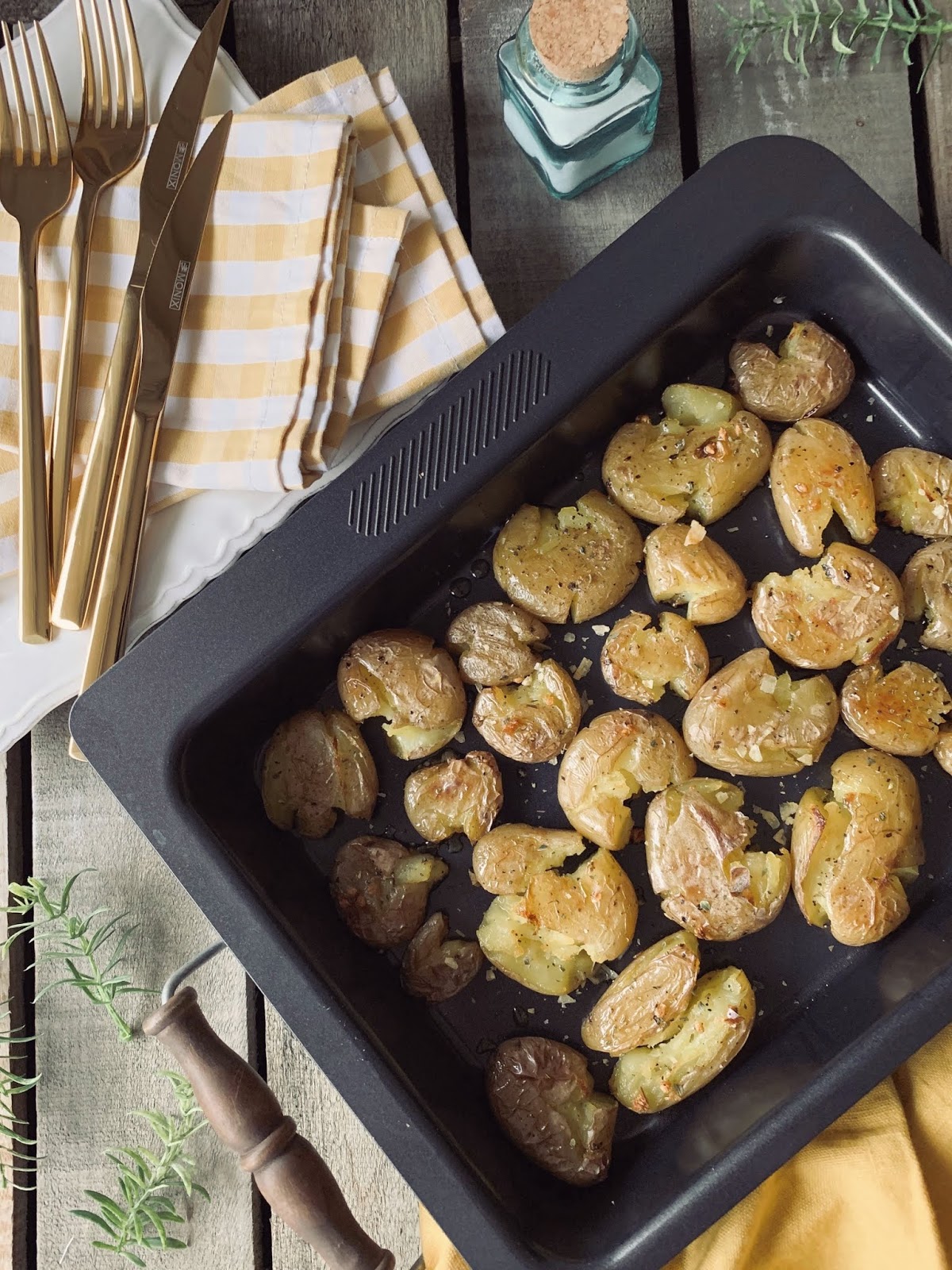 Patatas baby chafadas al horno - Cocinando con Neus