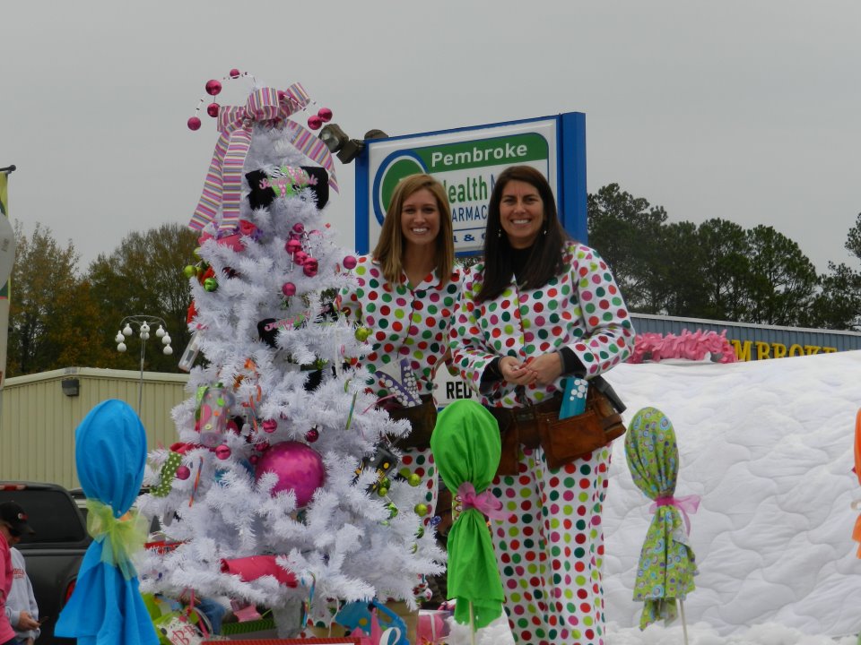 ♥ a country nest: hometown Christmas parade & float.