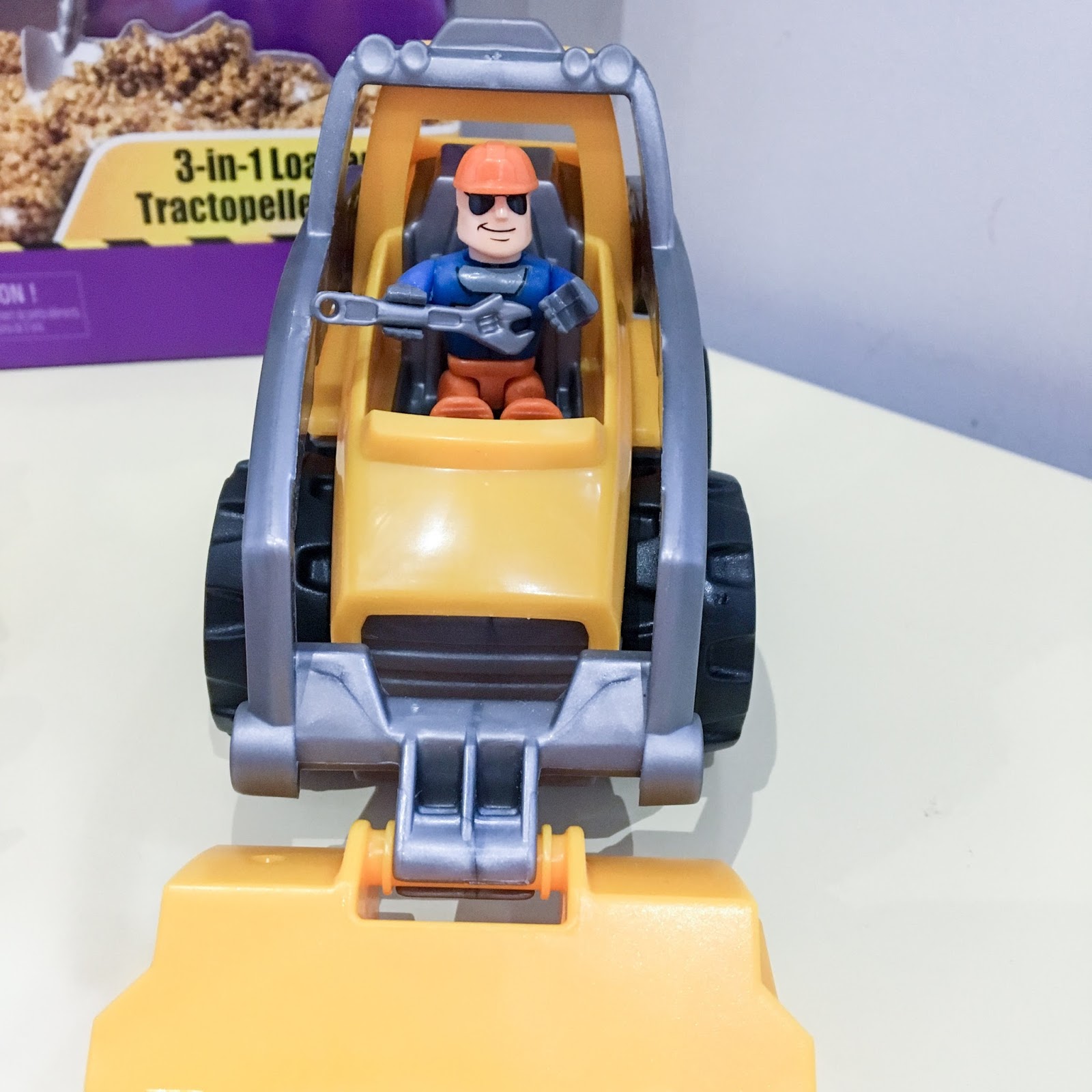 Hannah and The Mini Beasts: ... Kinetic Rock 3-in-1 Loader ...