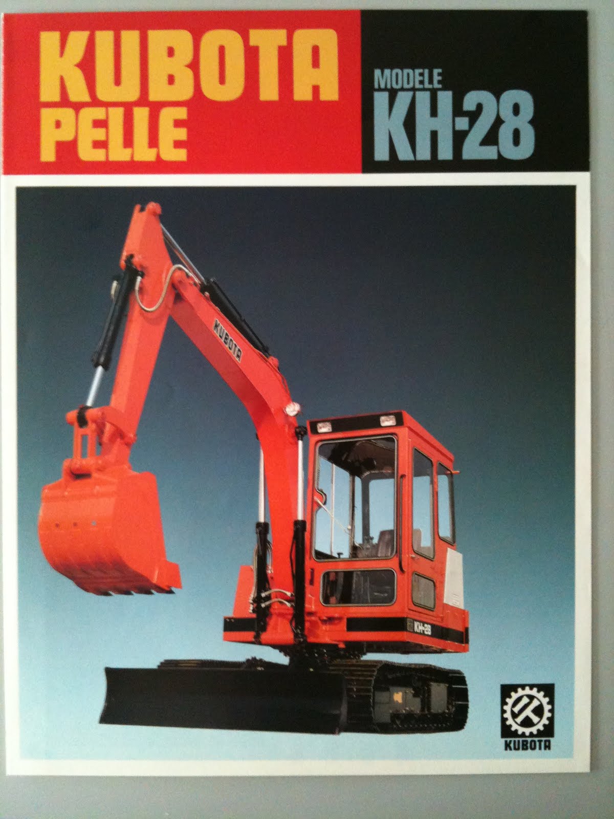 Earthmoving Machinery Sales Brochures: Kubota Track Excavator KH-28 #364