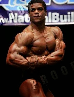 Muscle galaxy: Donte Franklin-Bodybuilder Spotlight