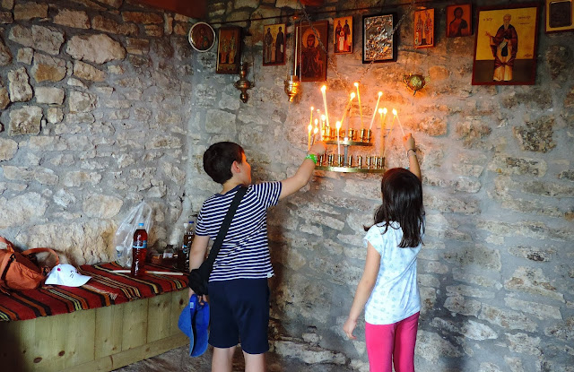 North Ithaca: ΕΣΠΕΡΙΝΟΣ ΣΤΟΝ ΑΗ ΝΙΚΟΛΑ ΣΤΗ ΜΟΥΧΛΑ