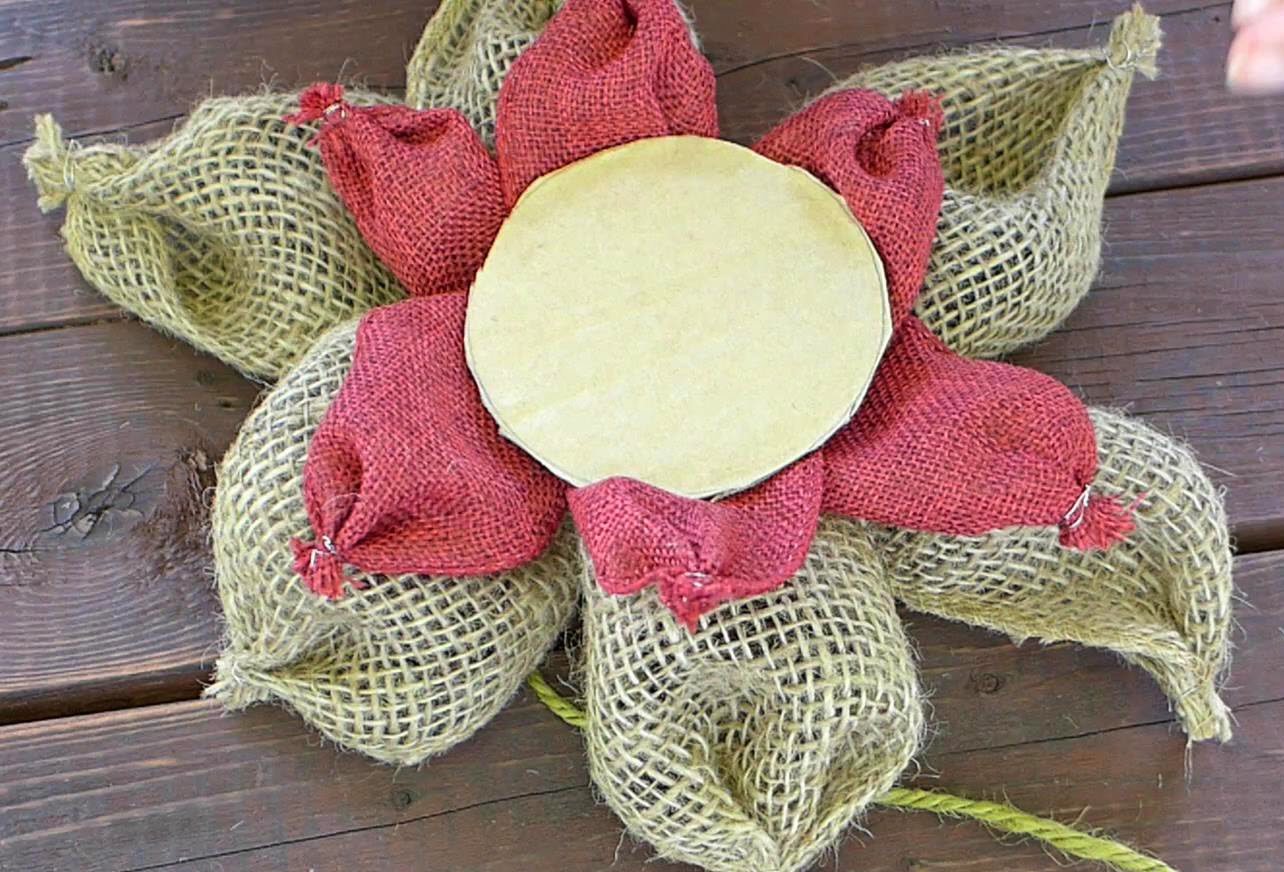 EasyMeWorld: Burlap Sunflower Tutorial