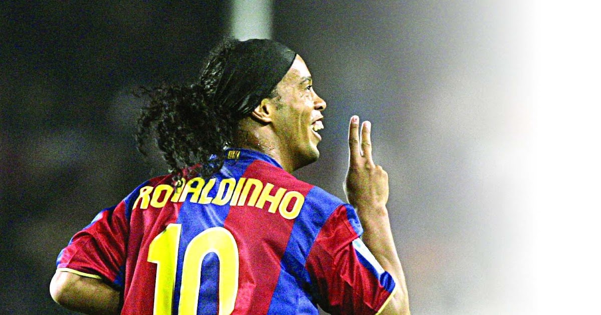 RONALDINHO RETIRES