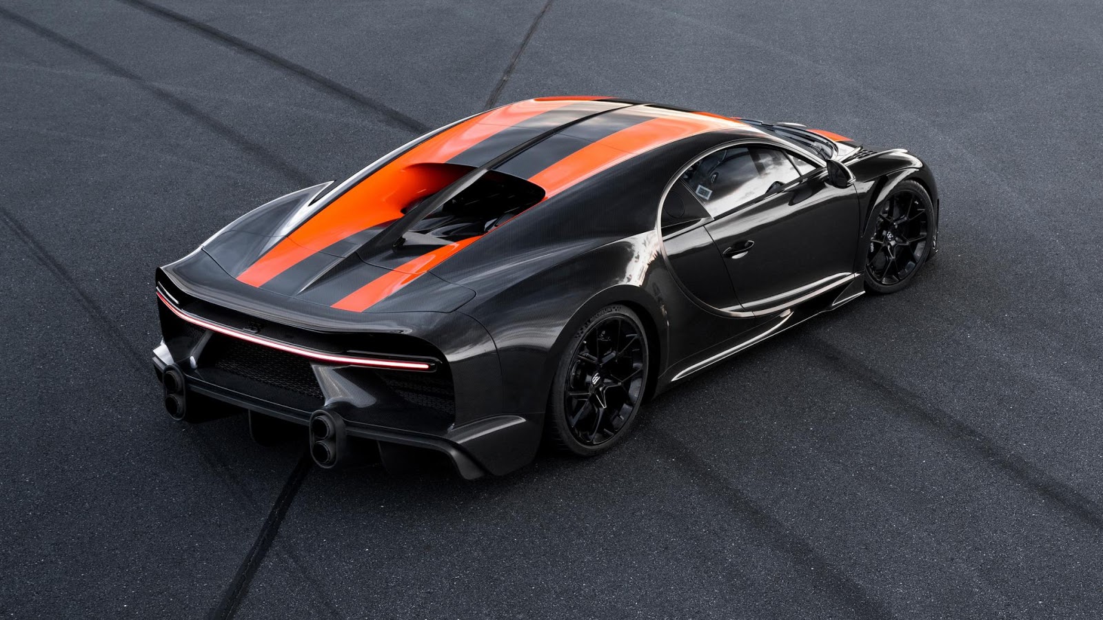 Bugatti Breaks the 300 MPH production car Record