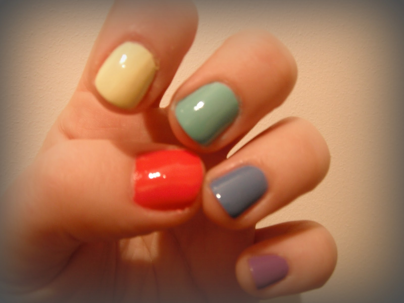 Calamity Girl: Smartie nails!