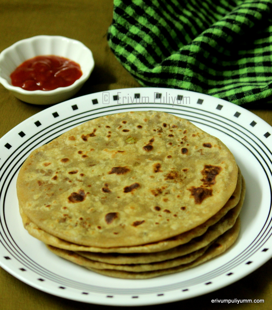 Erivum Puliyum: Beef Paratha | Erachi (Meat) Paratha ~ Step by Step Pics