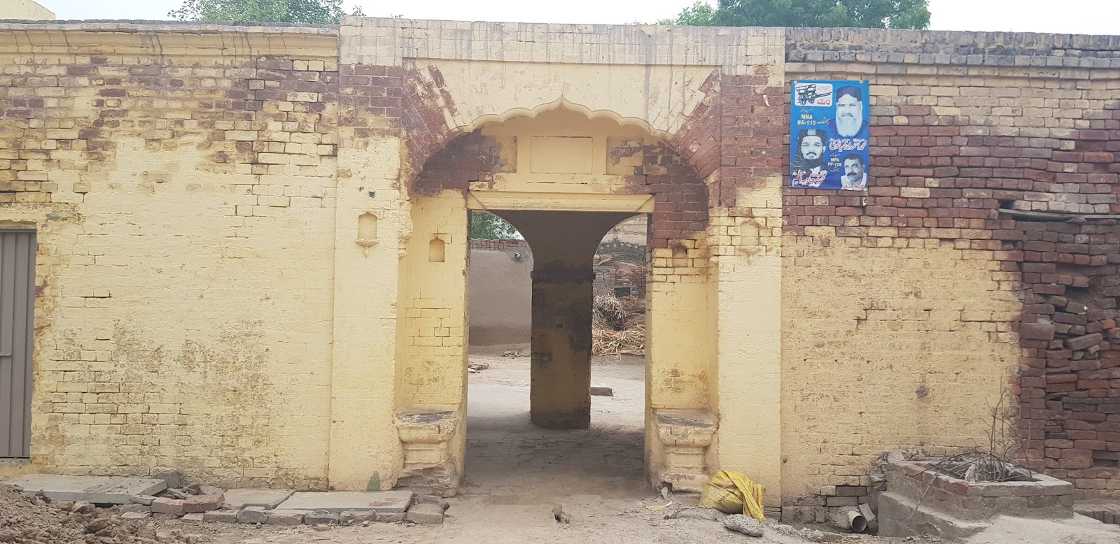 Pakistan Geotagging: 104 - A Tour of Jhang City 1: Two Old Gurdwaras ...