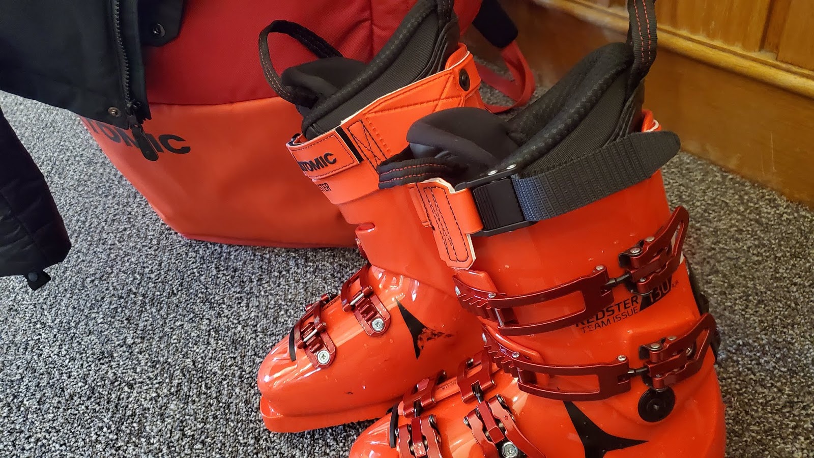 いつまでもこの世界に 雪が降り積もらんことを: ATOMIC REDSTER STI ＆ TI 130 試乗