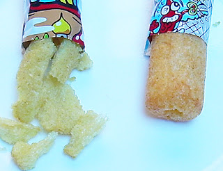 Japanese Snack Reviews: Yaokin Ebi Mayo and Chicken Curry Umai Bo