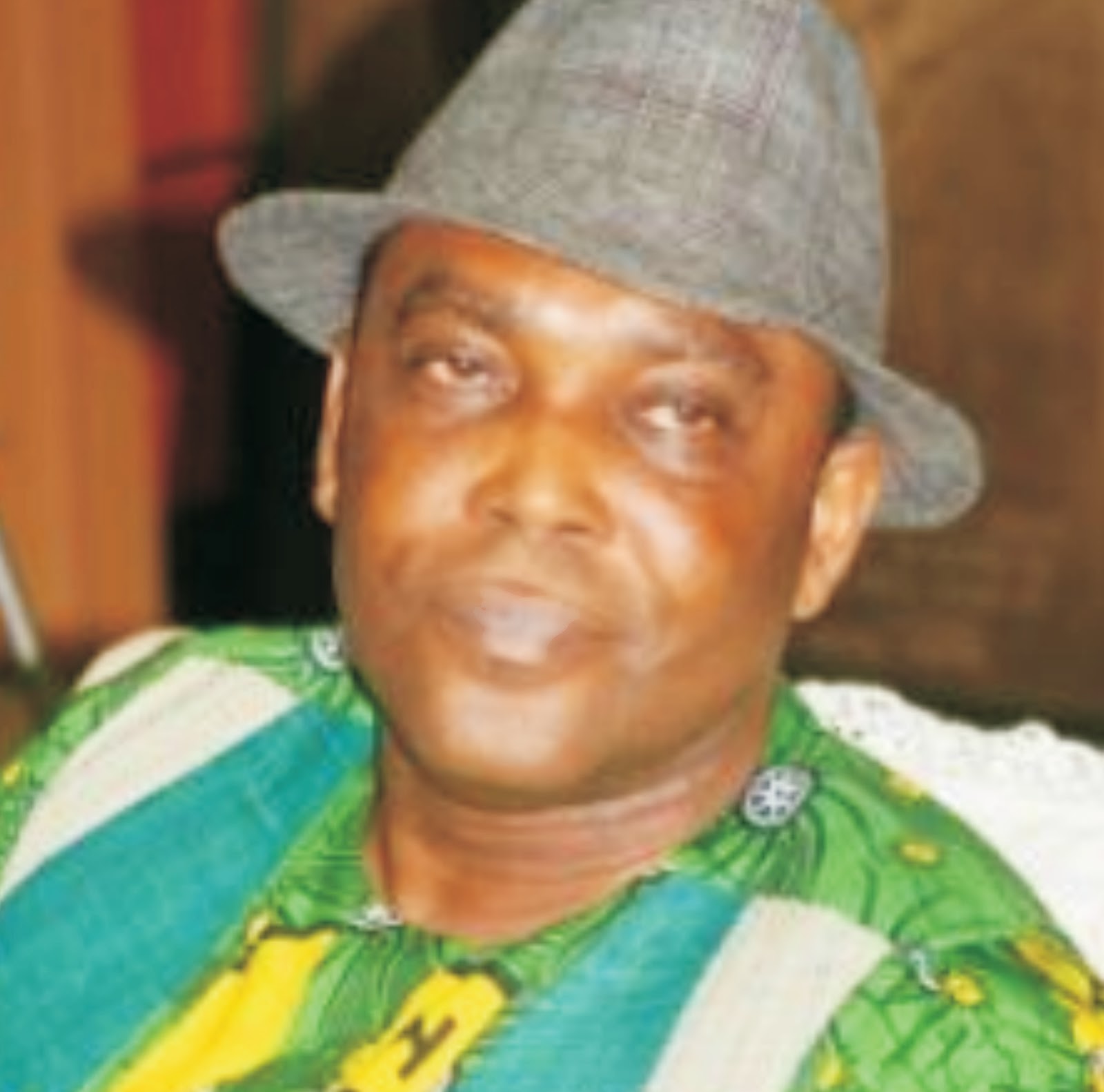 Ephraim Ikpe At Home: BATTLE FOR AKS HILLTOP MANSION DEEPENS