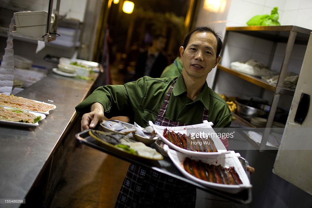 Every Day Is Special: May 21 - National Waiters and Waitresses Day