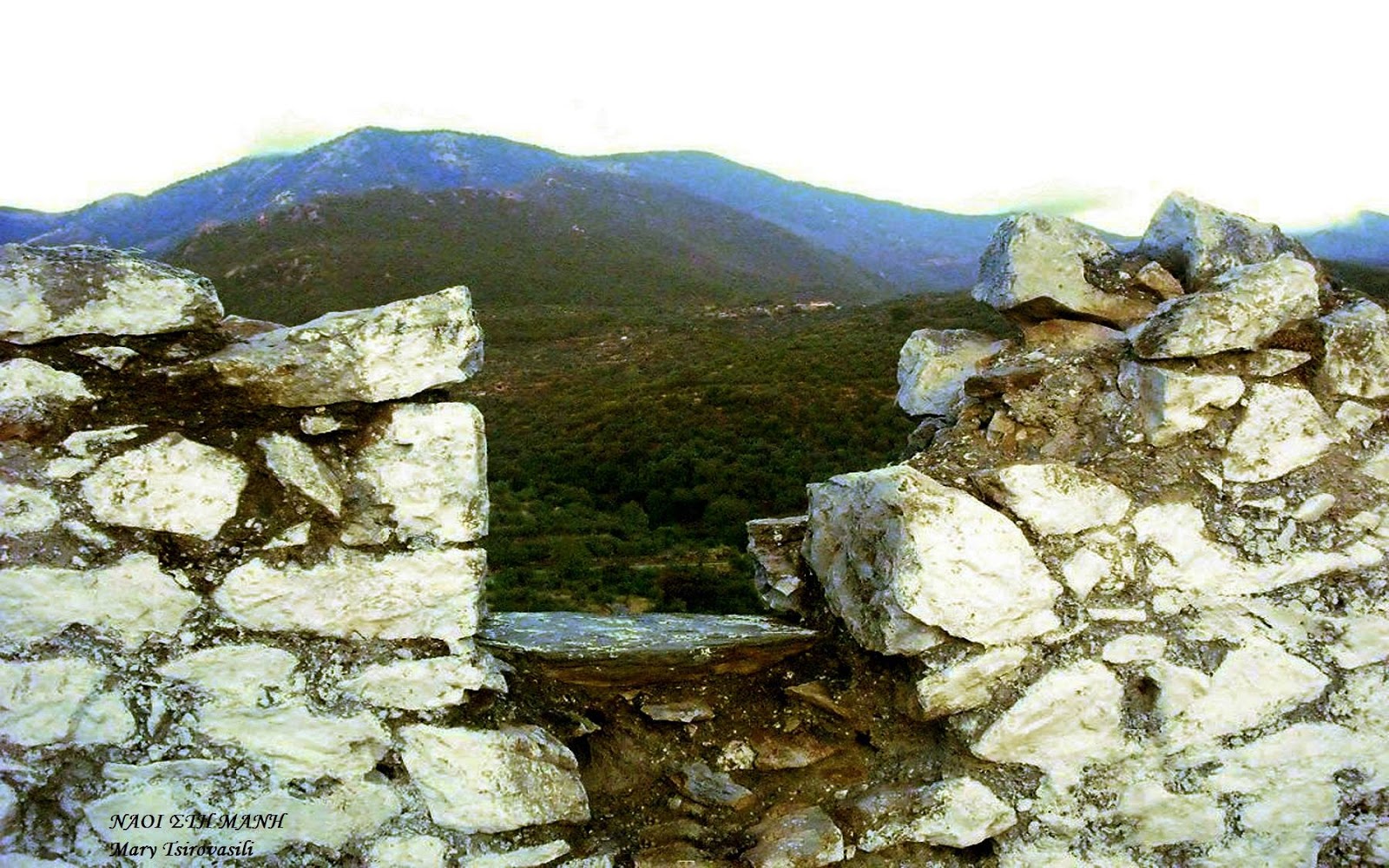 ΝΑΟΙ ΣΤΗ ΜΑΝΗ: ΚΟΚΚΙΝΑ ΛΟΥΡΙΑ (ΑΓ.ΔΗΜΗΤΡΙΟΣ)