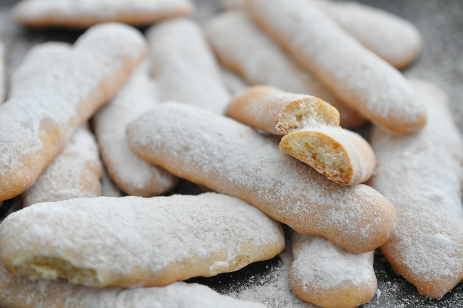 Baking Makes Perfect: Biscuits à la cuillère